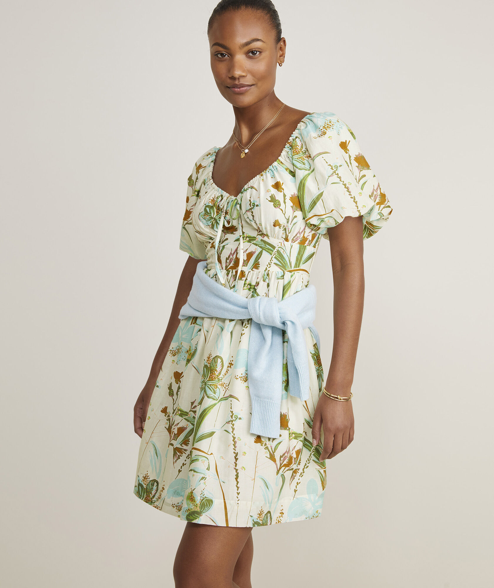 Shop Casual & Classic Women's Clothing at vineyard vines